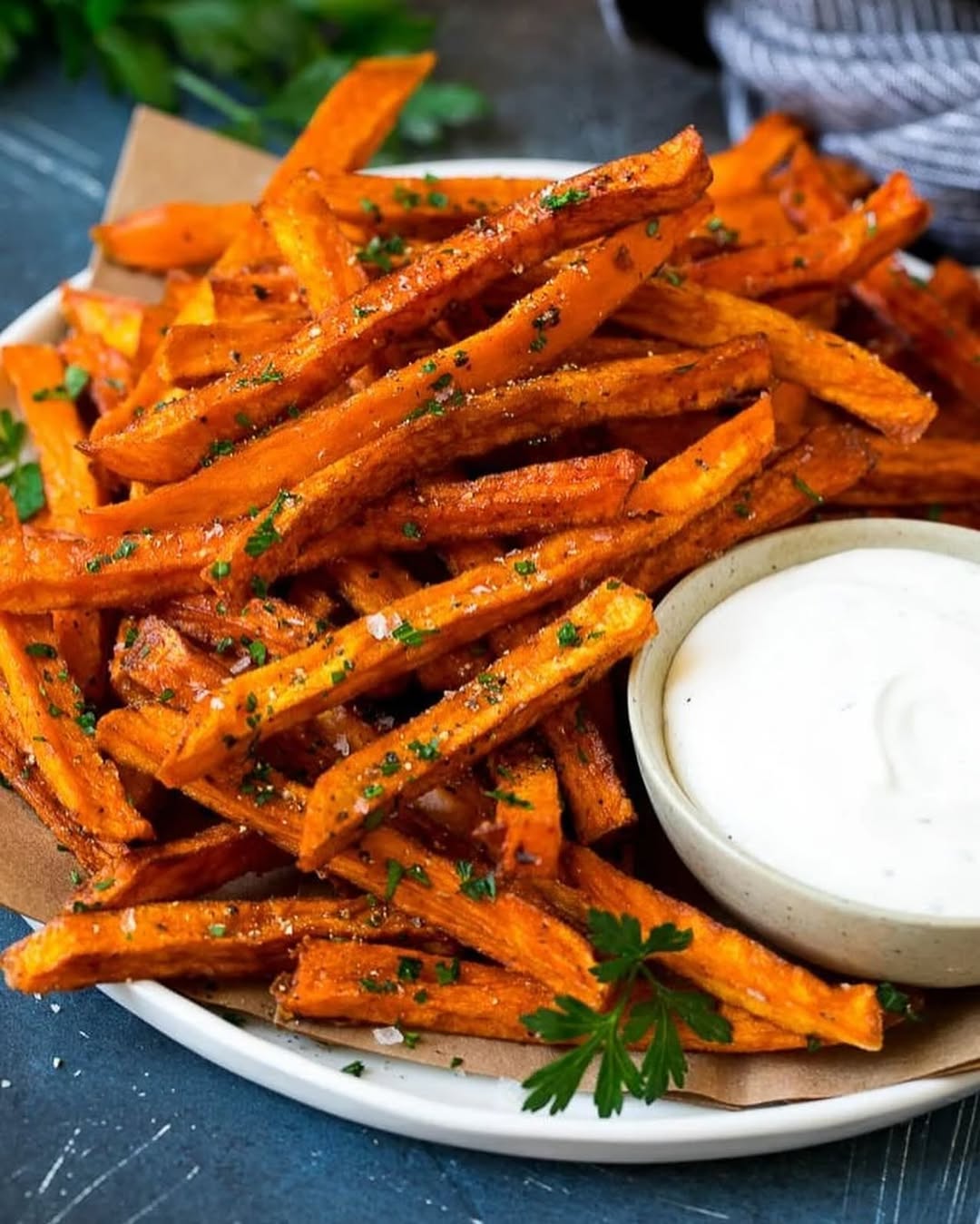 13 Healthy Snacks for Salt Cravings That Are Crunchy, Savory, and ...
