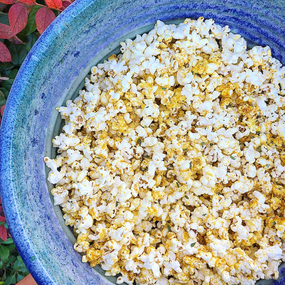 13 Healthy Snacks for Salt Cravings That Are Crunchy, Savory, and ...